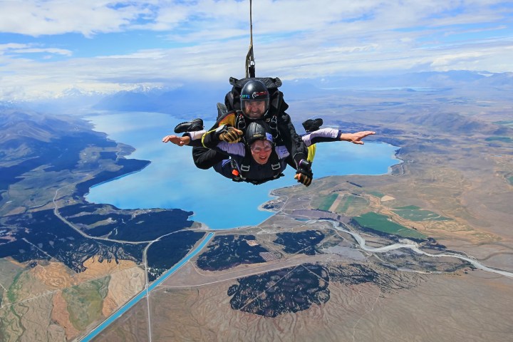 Mount Cook Experience Combo | Ski Plane, Helicopter and Skydive